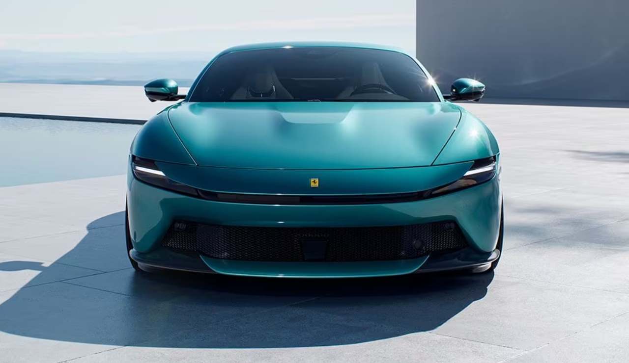 La nuova Ferrari Amalfi: design affilato e V8 da 640 CV per la ...